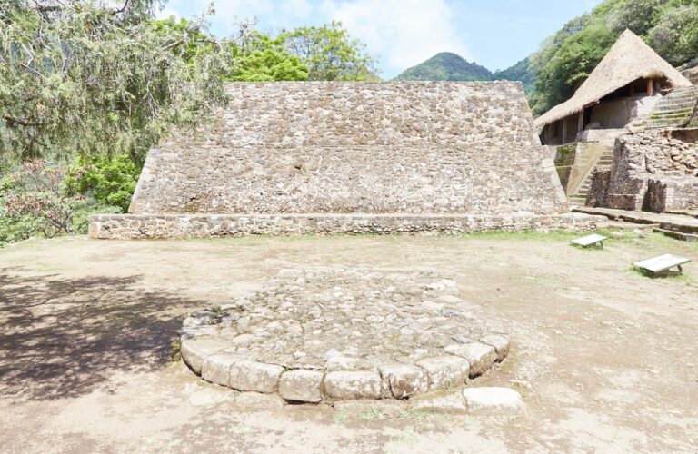 Monolithic Malinalco & The Sanctuary of Chalma - Sailingstone Travel