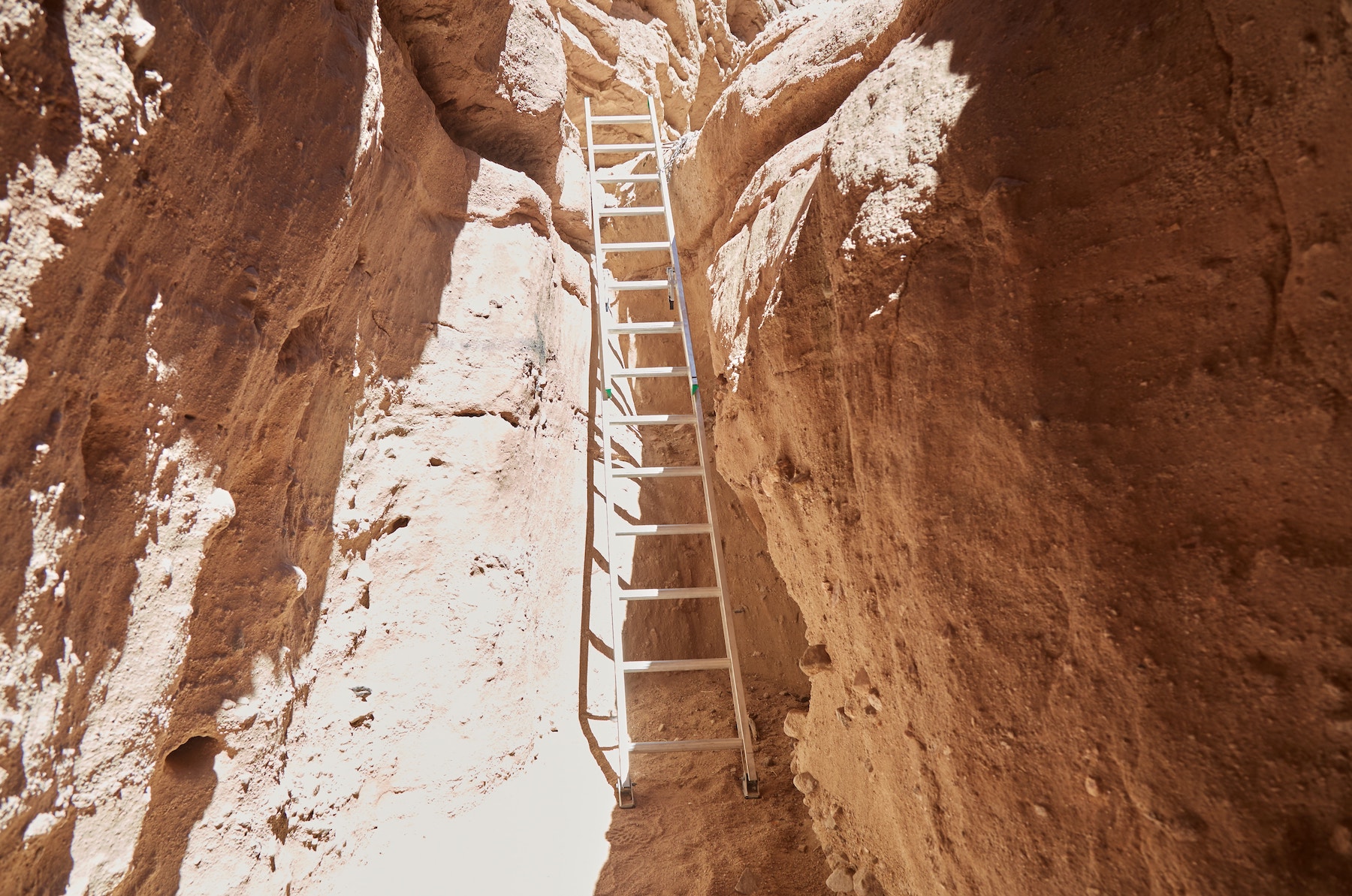 Hiking The Ladder Canyon and Painted Canyon Loop Trail - Sailingstone ...
