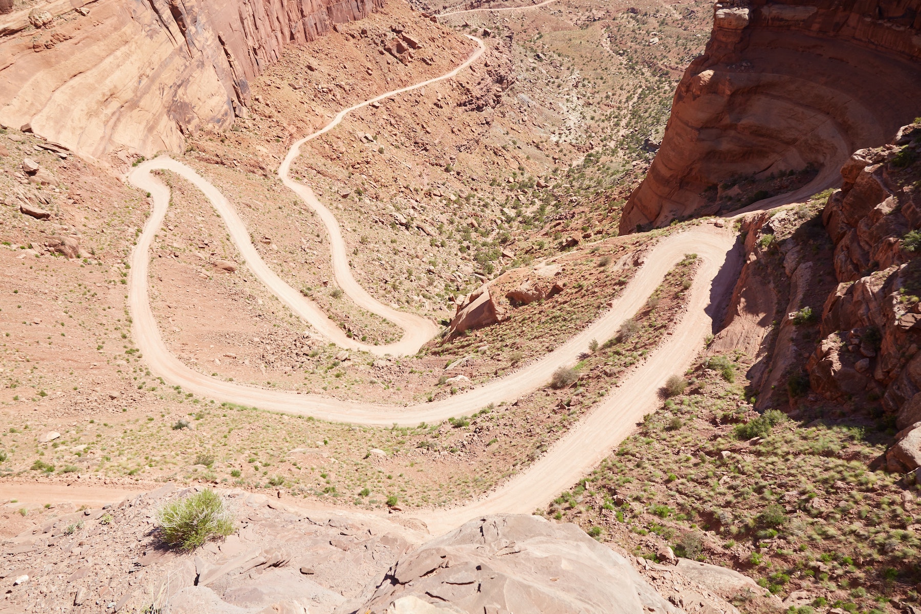 Canyonlands: A 4x4 Tour Up The Shafer Trail & White Rim Road ...